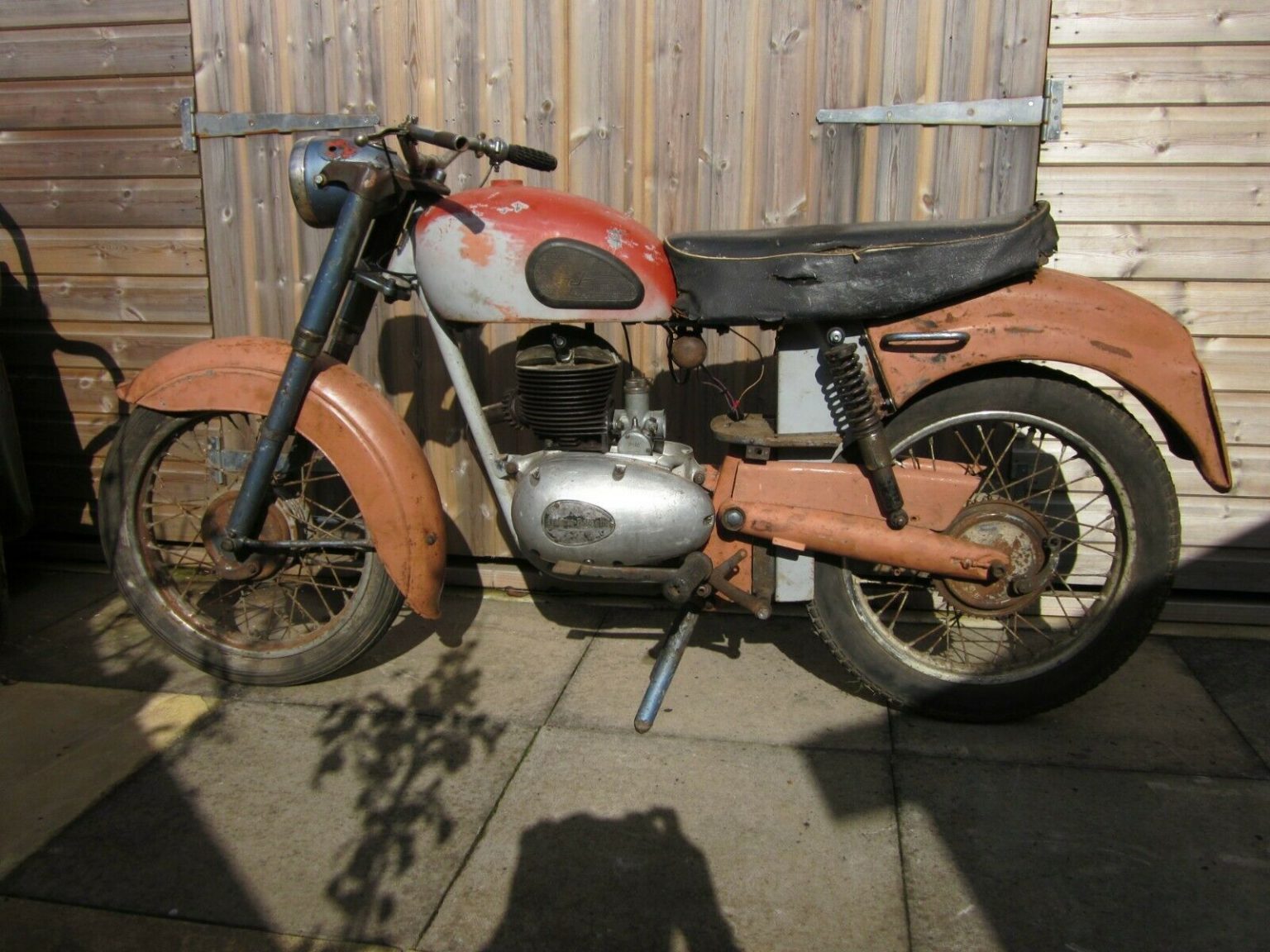 1958 James Commodore 250cc - Barn Find Bikes